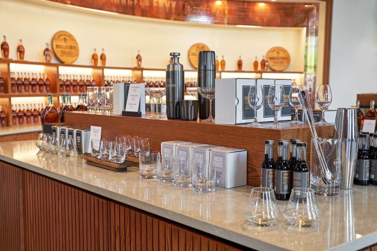 Angel’s Envy: First-Ever Virtual Distillery in Decentraland Celebrates ...