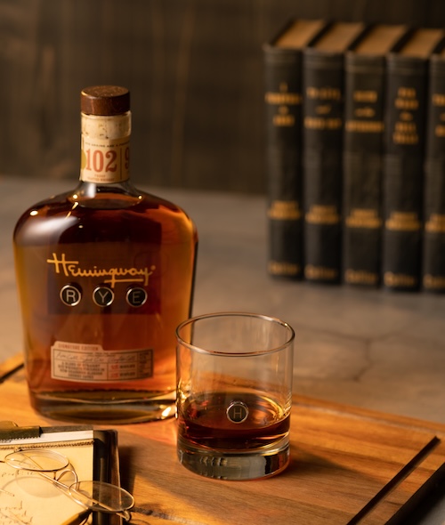 Hemingway Bourbon 98-Proof: First Look From Western Kentucky Distilling ...